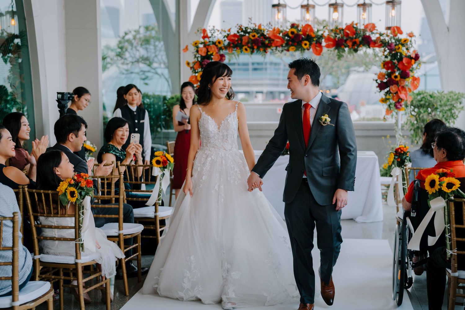 An Understatedly Classic Wedding Dinner at the Historic Clifford Pier ...