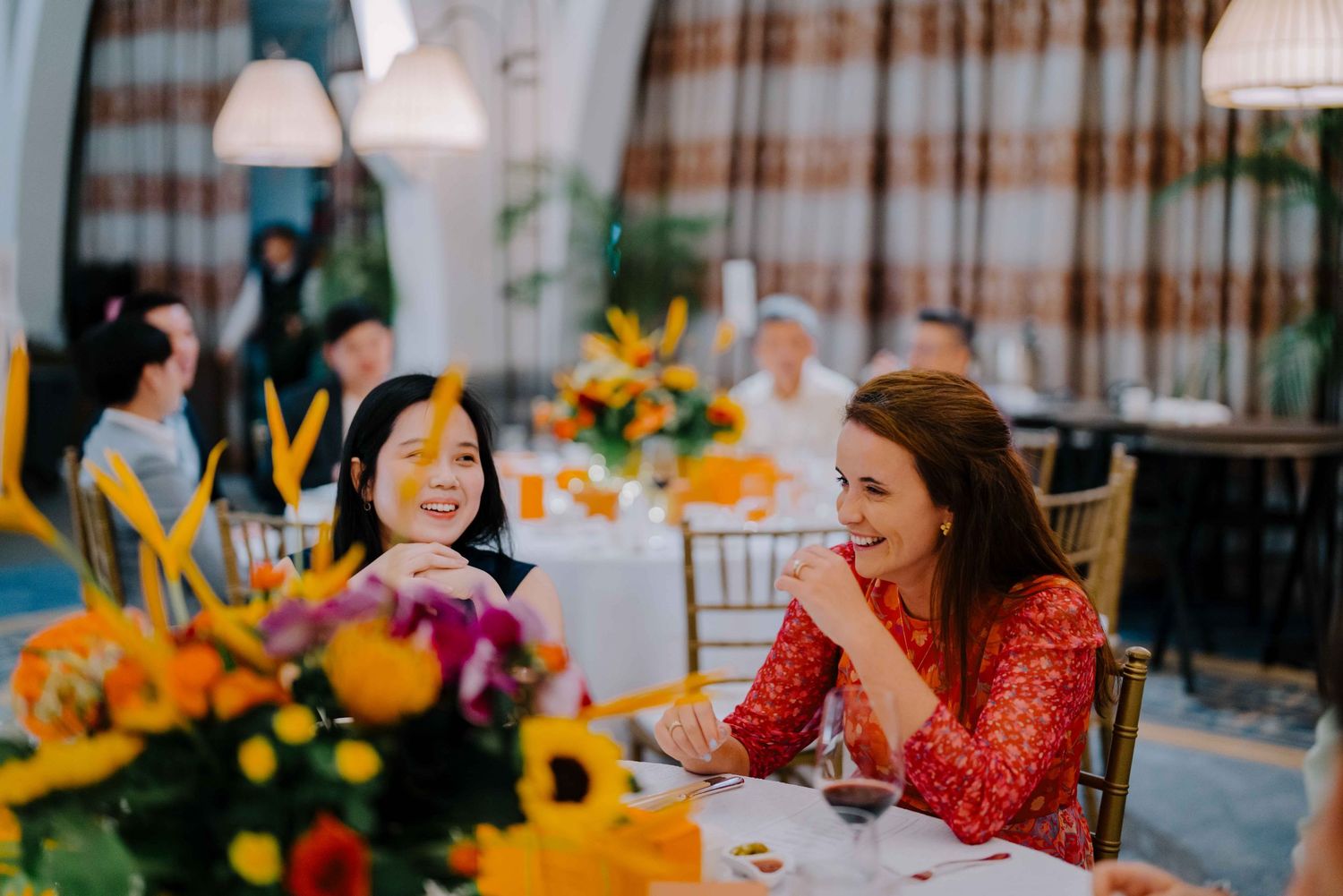 An Understatedly Classic Wedding Dinner at the Historic Clifford Pier ...