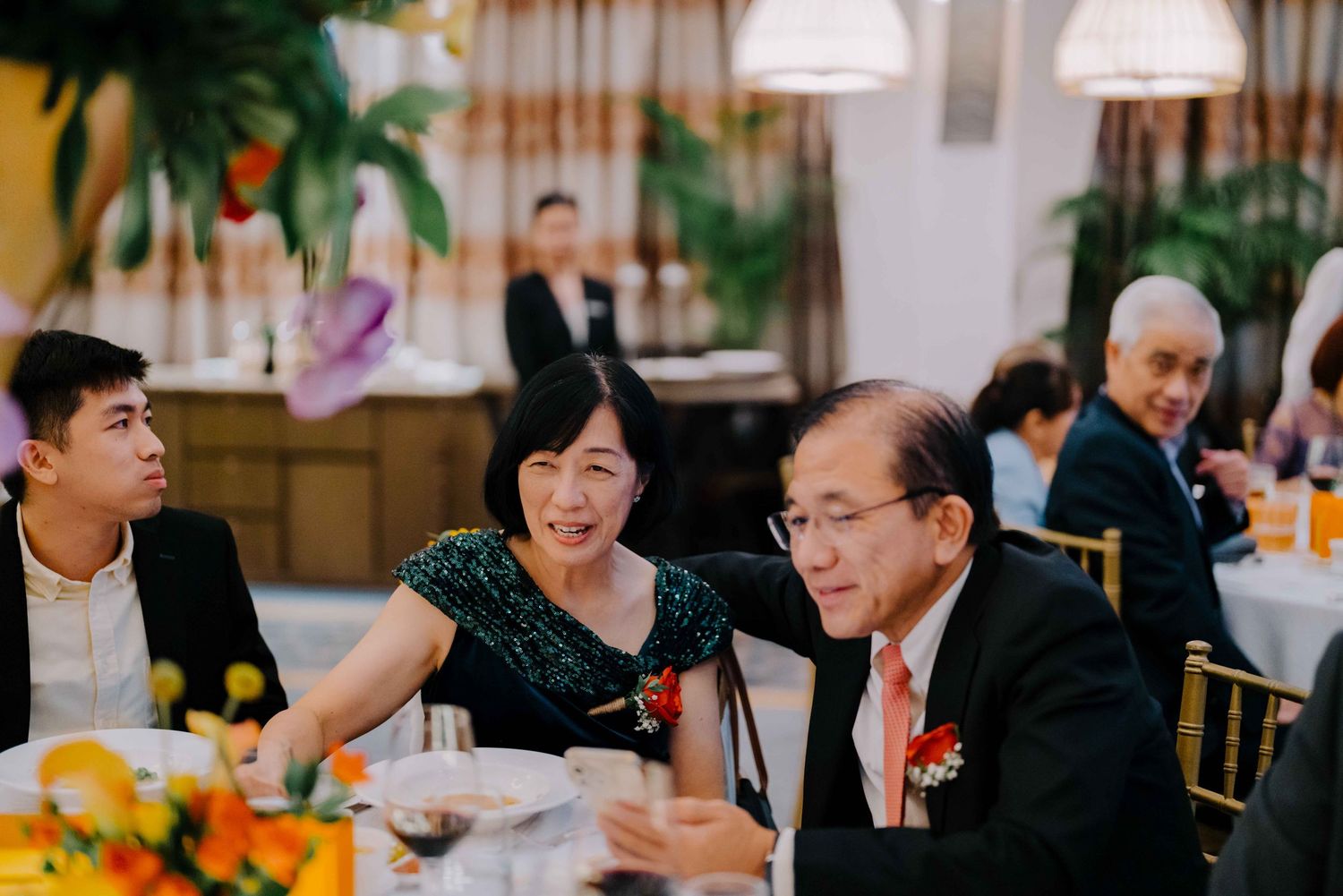 An Understatedly Classic Wedding Dinner at the Historic Clifford Pier ...