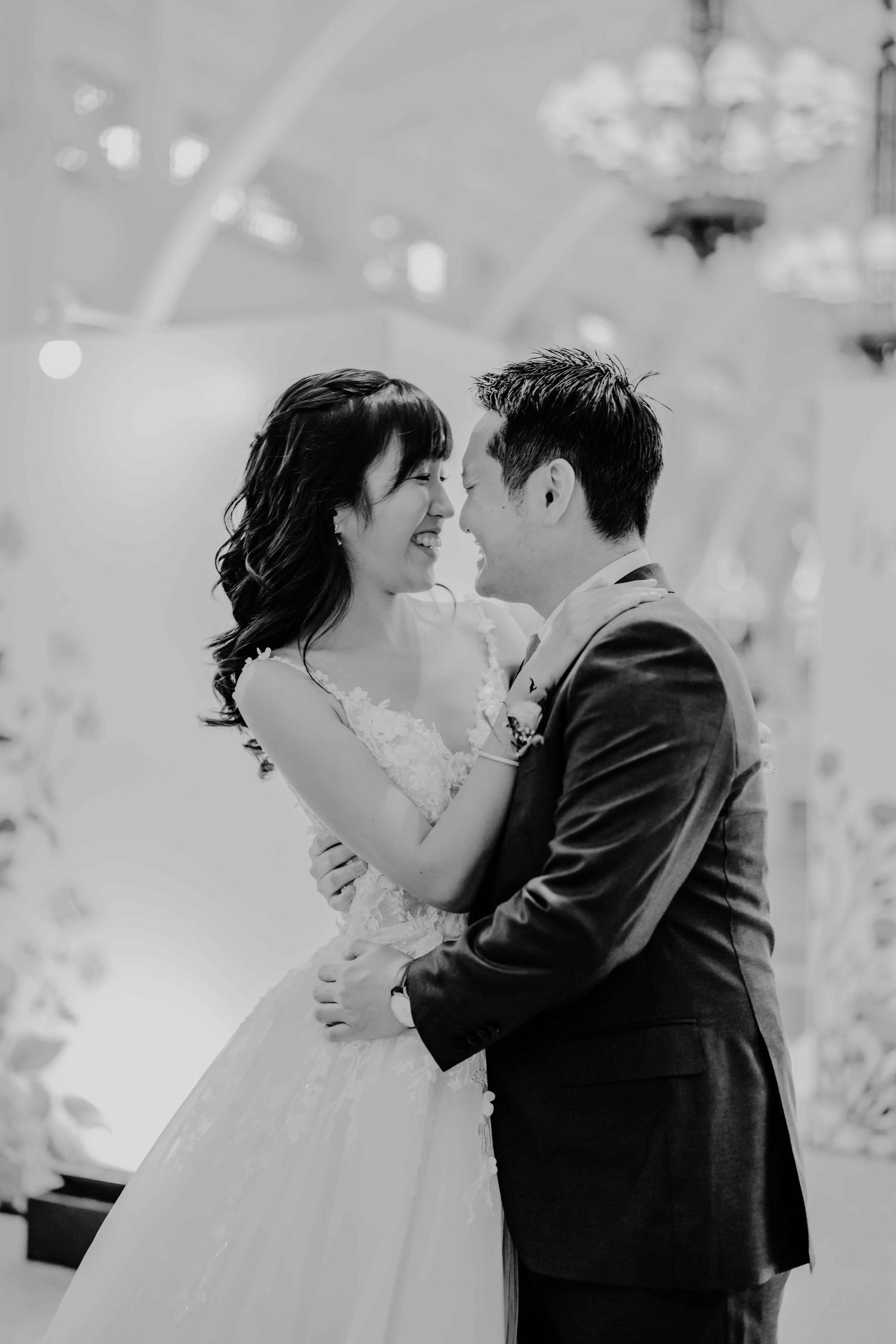 An Understatedly Classic Wedding Dinner at the Historic Clifford Pier ...