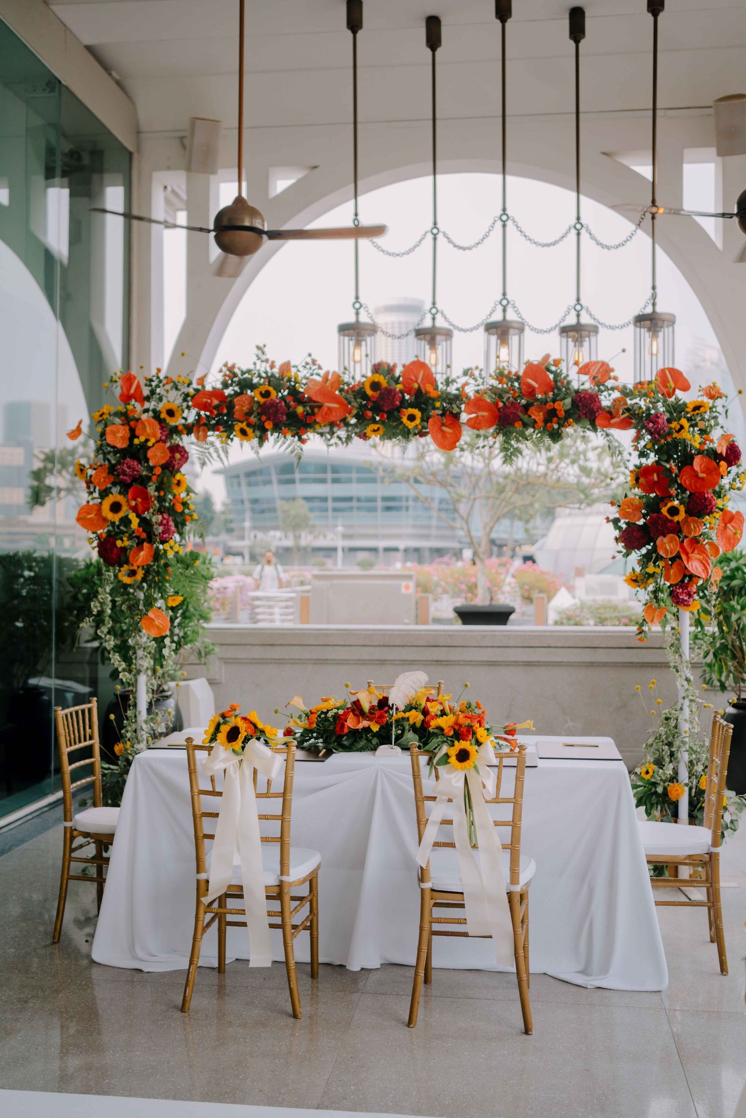 An Understatedly Classic Wedding Dinner at the Historic Clifford Pier ...