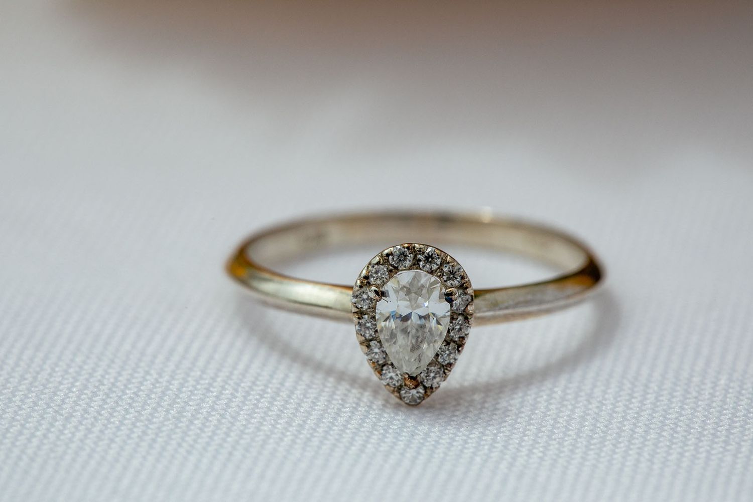 Melbourne Wedding Photographer with Years of Experience | Lesley Marks ...