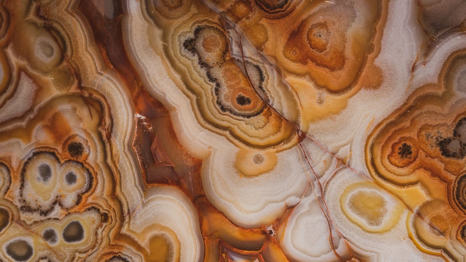Agate Meaning, Properties, and Benefits - Geology Rocks Pittsburgh