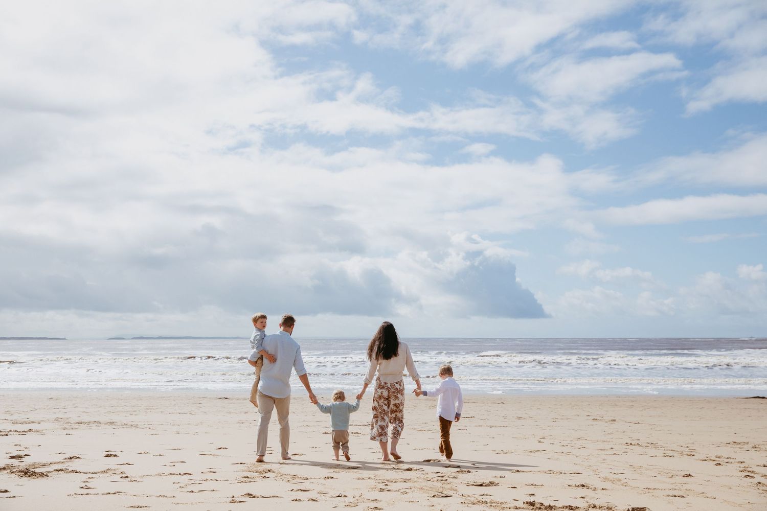 Beach Mini Sessions - Rhiannon Matthews Photography