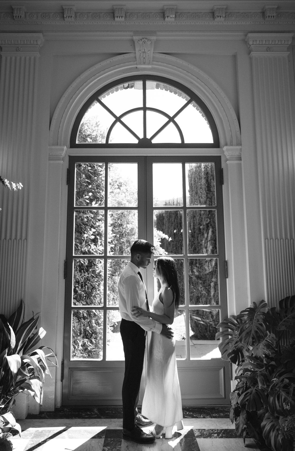 Engagement + Couples - Monique Marquez Photography