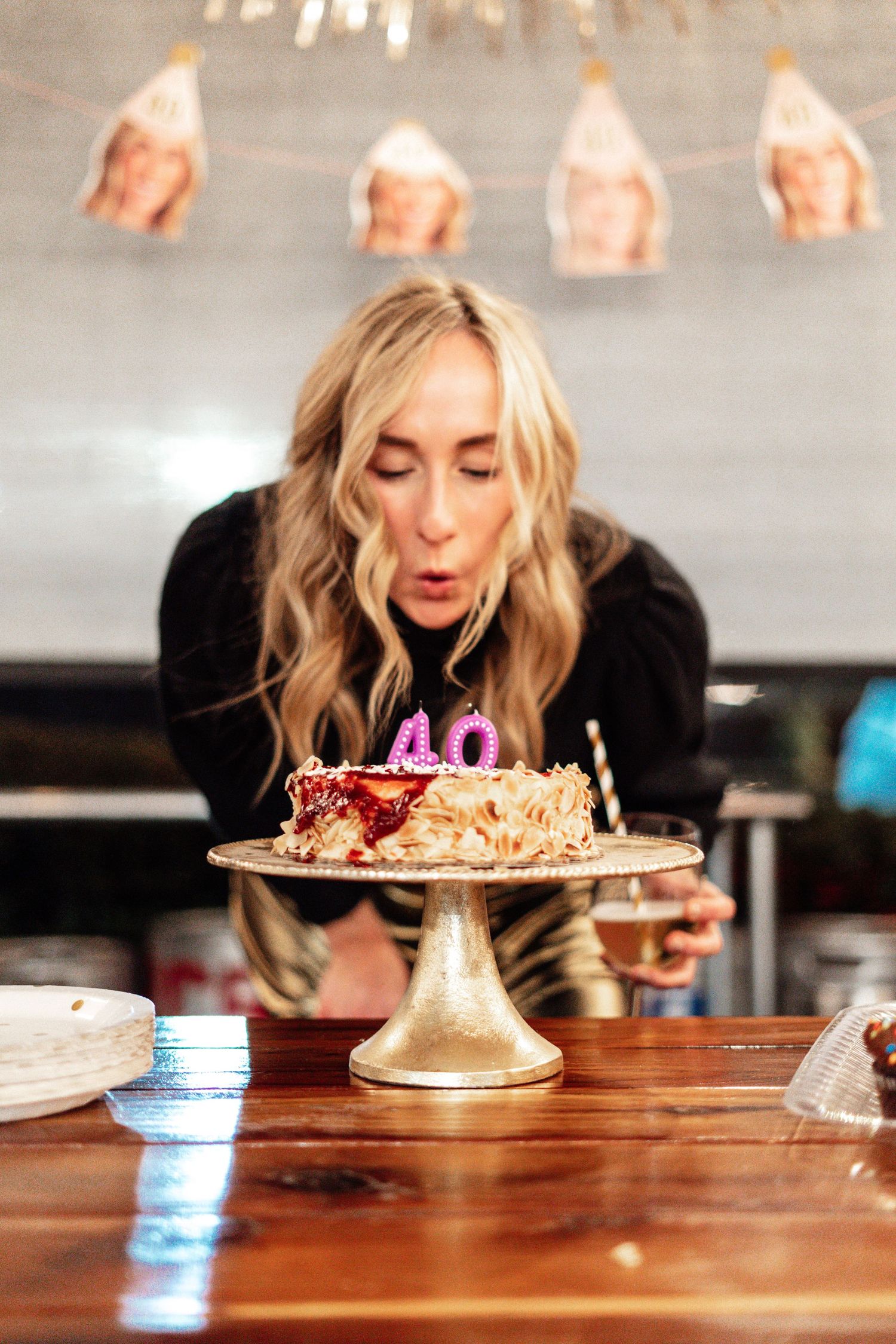 40 Over 40: Celebrate Strength, Beauty, and Wisdom - Lisa Nottingham