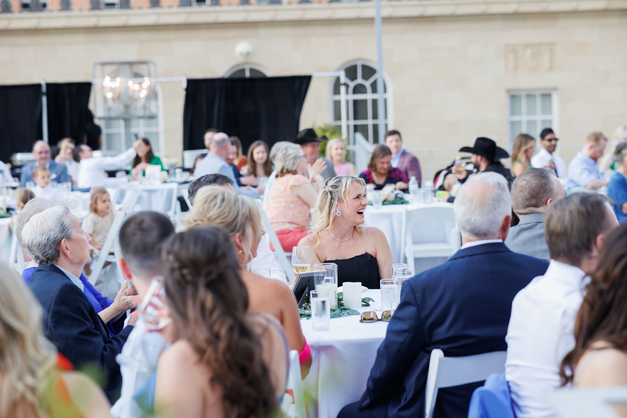 Chelsey & Casey’s Dallas Rooftop Wedding at 400 North Ervay - K ...