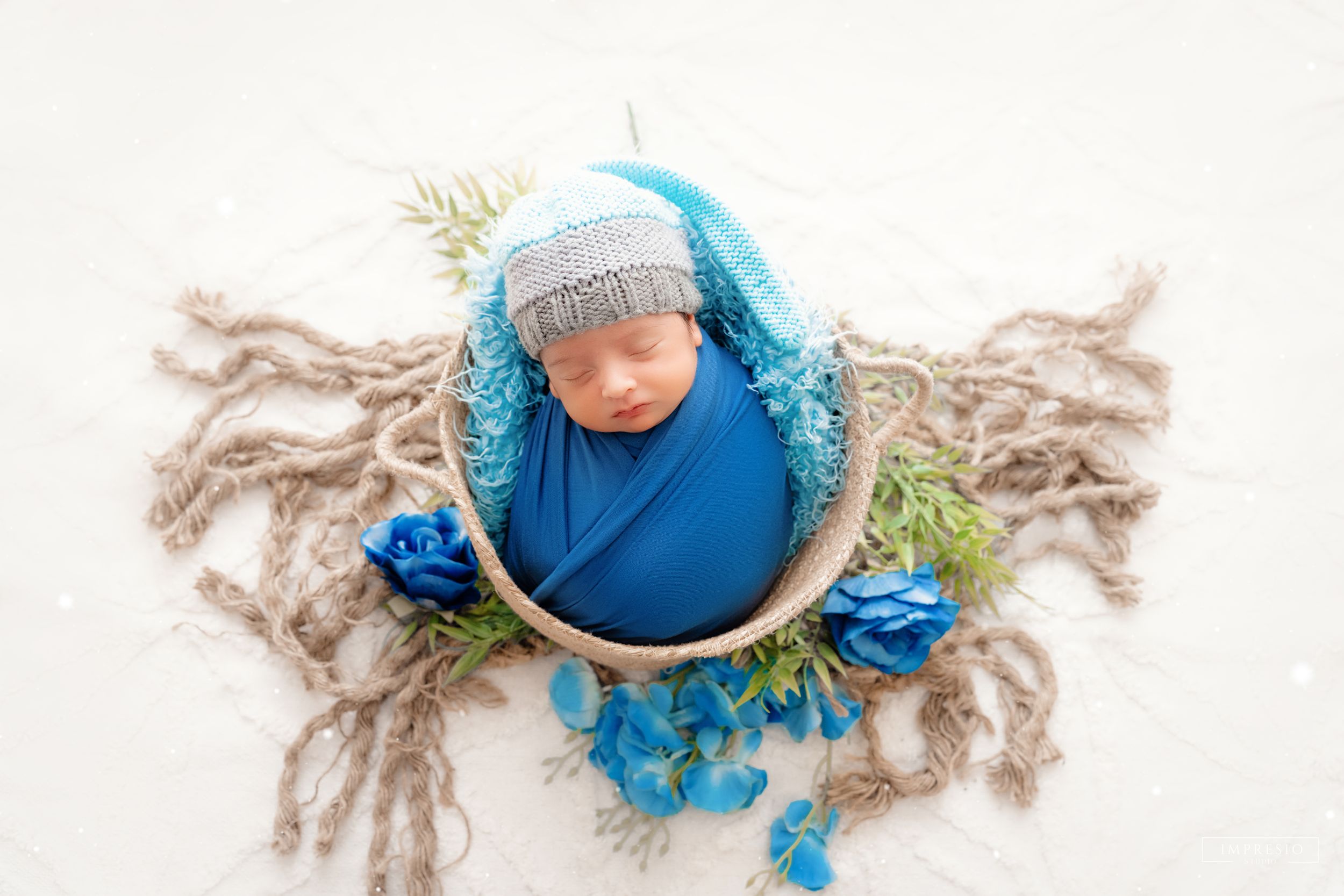 Newborn Photoshoot in Delhi | Professional Baby Photography - "Impresio ...