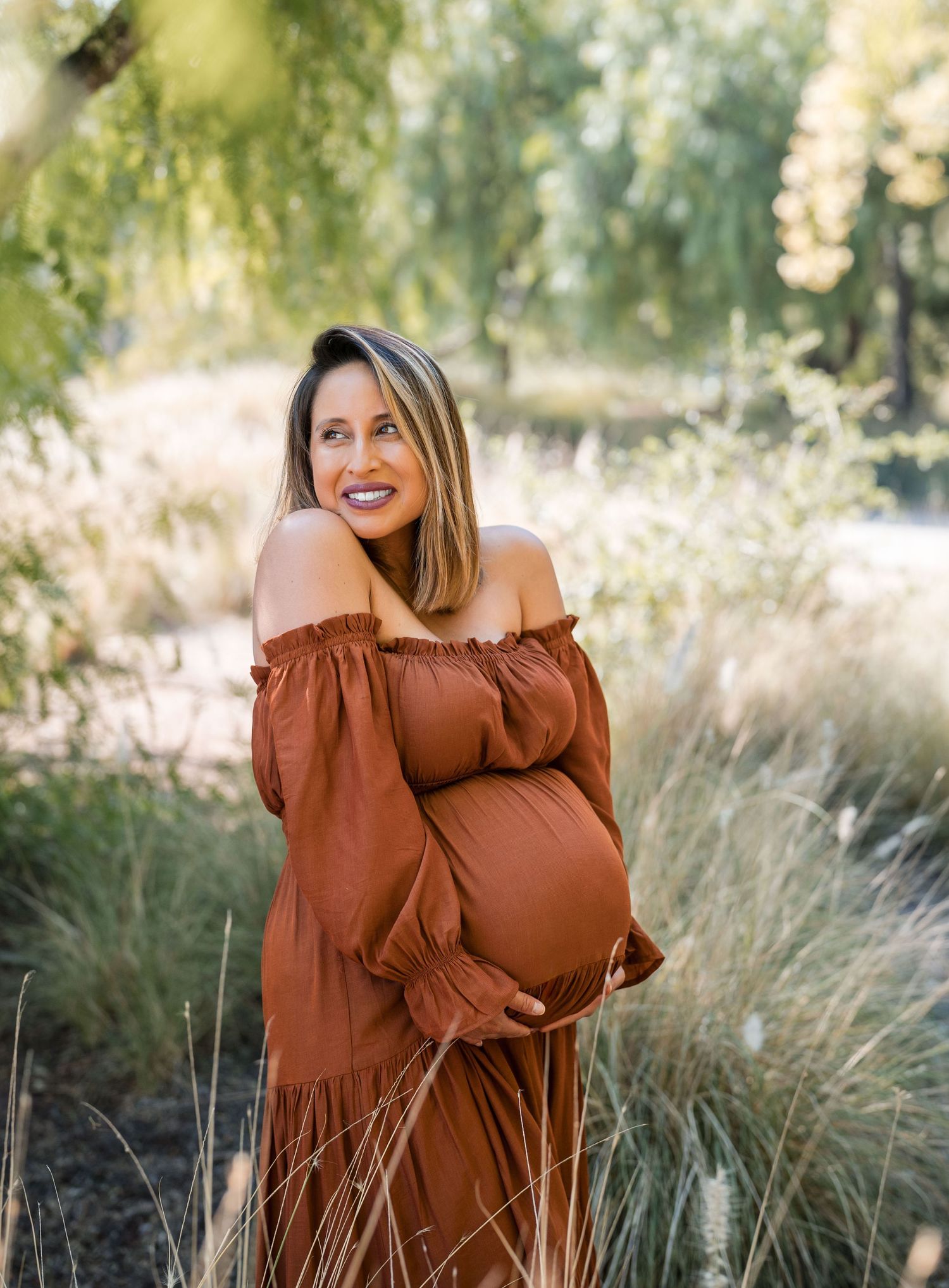 Maternity and Newborn Sessions - Memories by Tami K