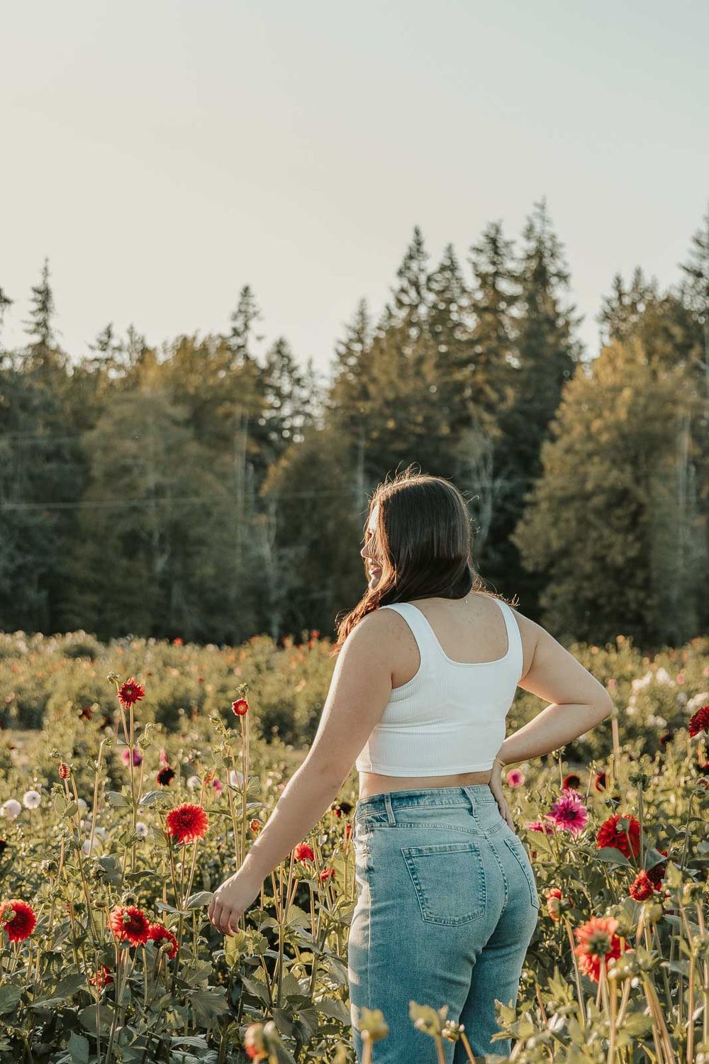 Haleigh's Senior Portraits in a Dahlia Flower Field | Spokane Senior ...