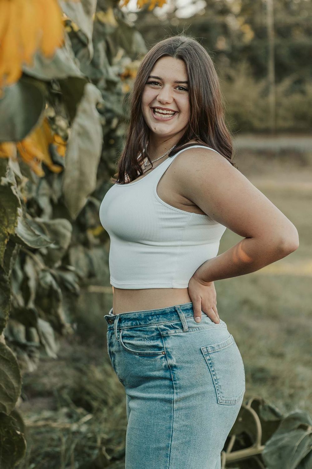 Haleigh's Senior Portraits in a Dahlia Flower Field | Spokane Senior ...