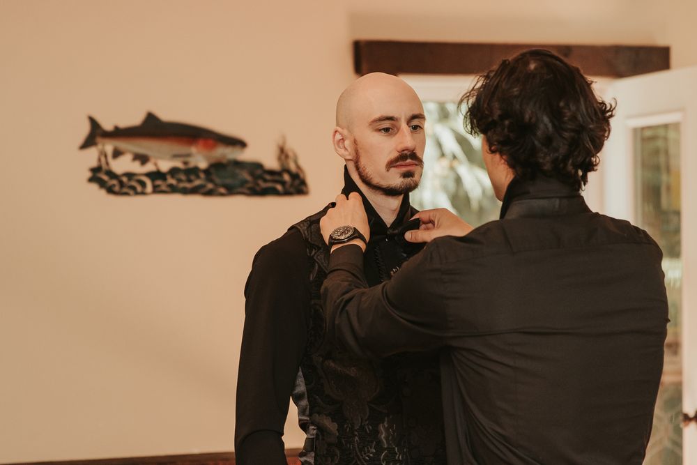 Joe + Melodie's Bold, Dark, and Elegant Fall Wedding | Spokane Wedding ...