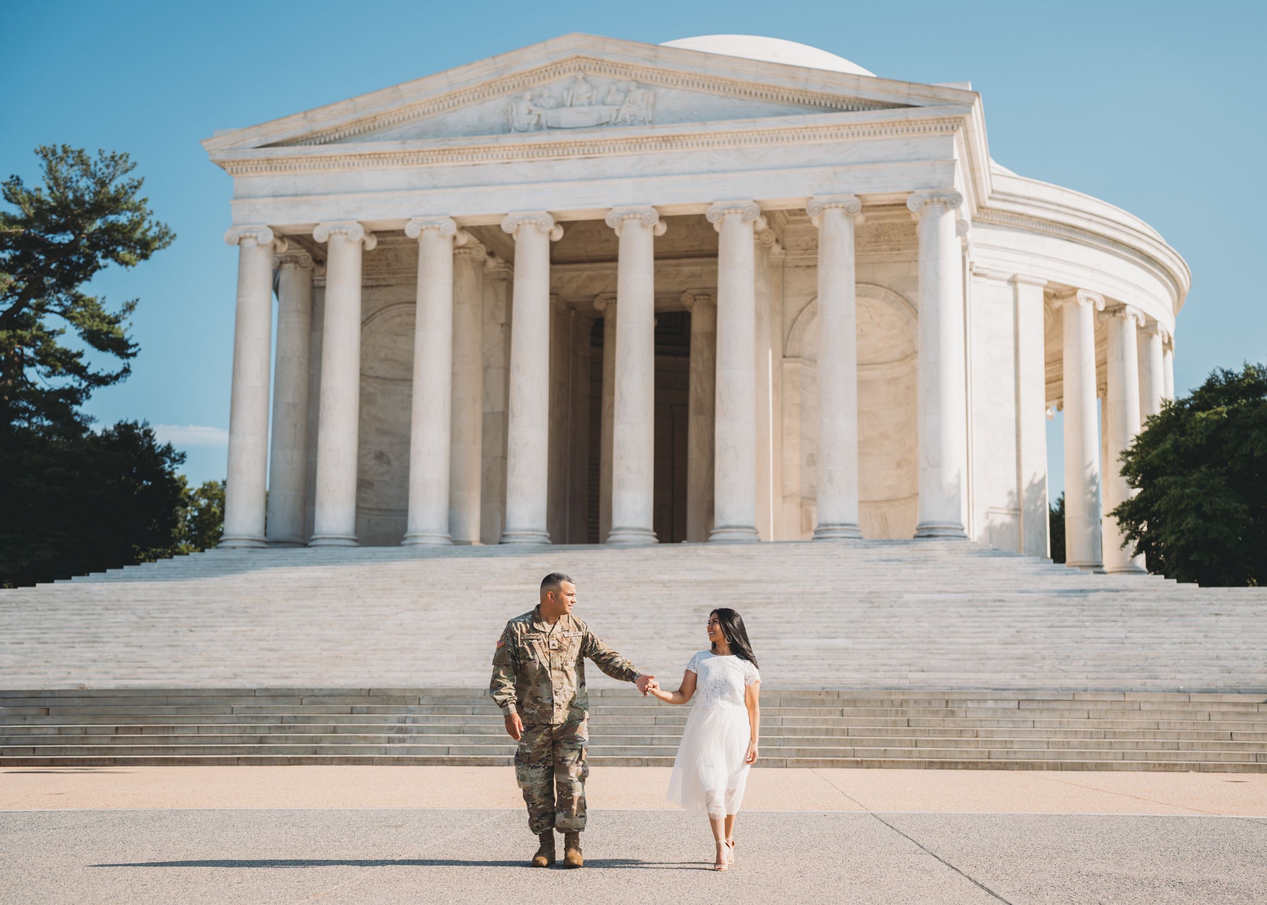 5 Step Guide to a Picture-Perfect Jefferson Memorial Engagement Session