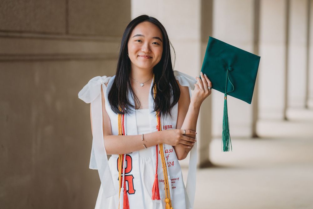 Stylish Spring Graduate Portrait Session at GMU