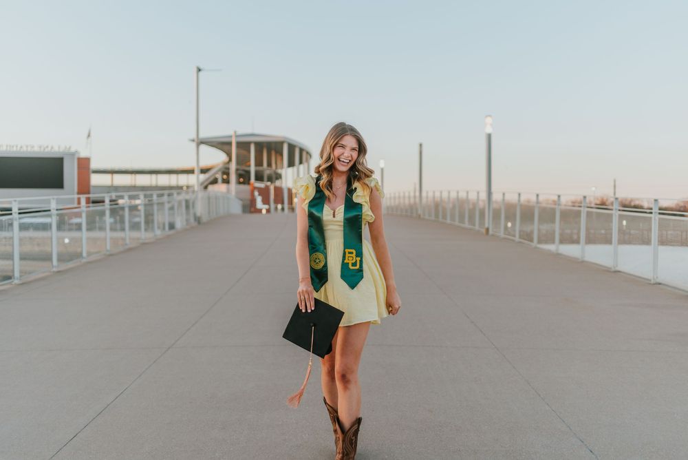 Golden Graduates - Anna Romani Photography