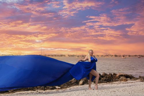 Plus Size Flying Dress Photoshoot - My Flying Dress Photo | Flying ...