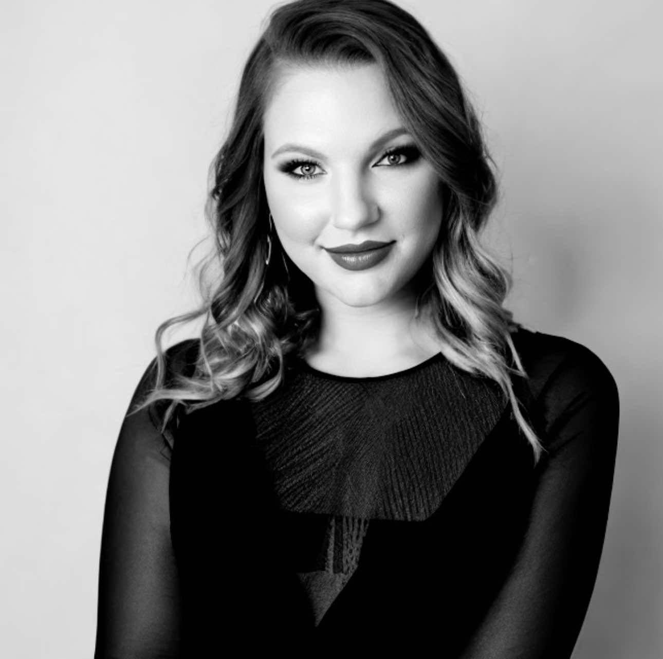 About - Screaming Color Studio