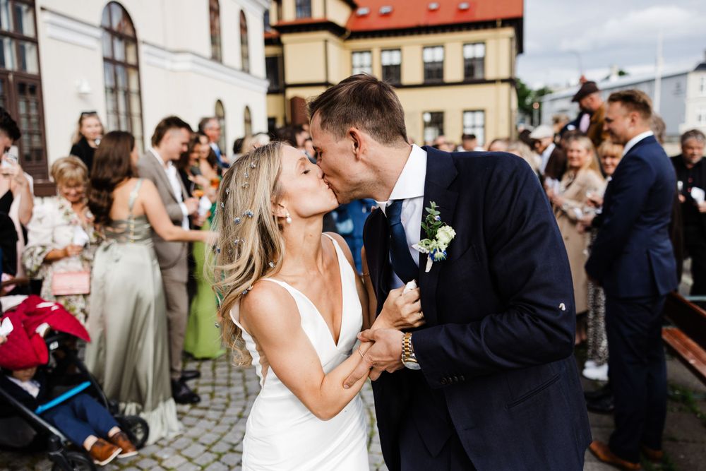 Cotey + Arnar - Sunday & White Studio