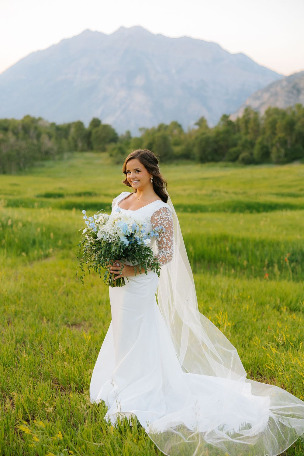 Addison & Charlie's Bridals - Annie Neilson Photo