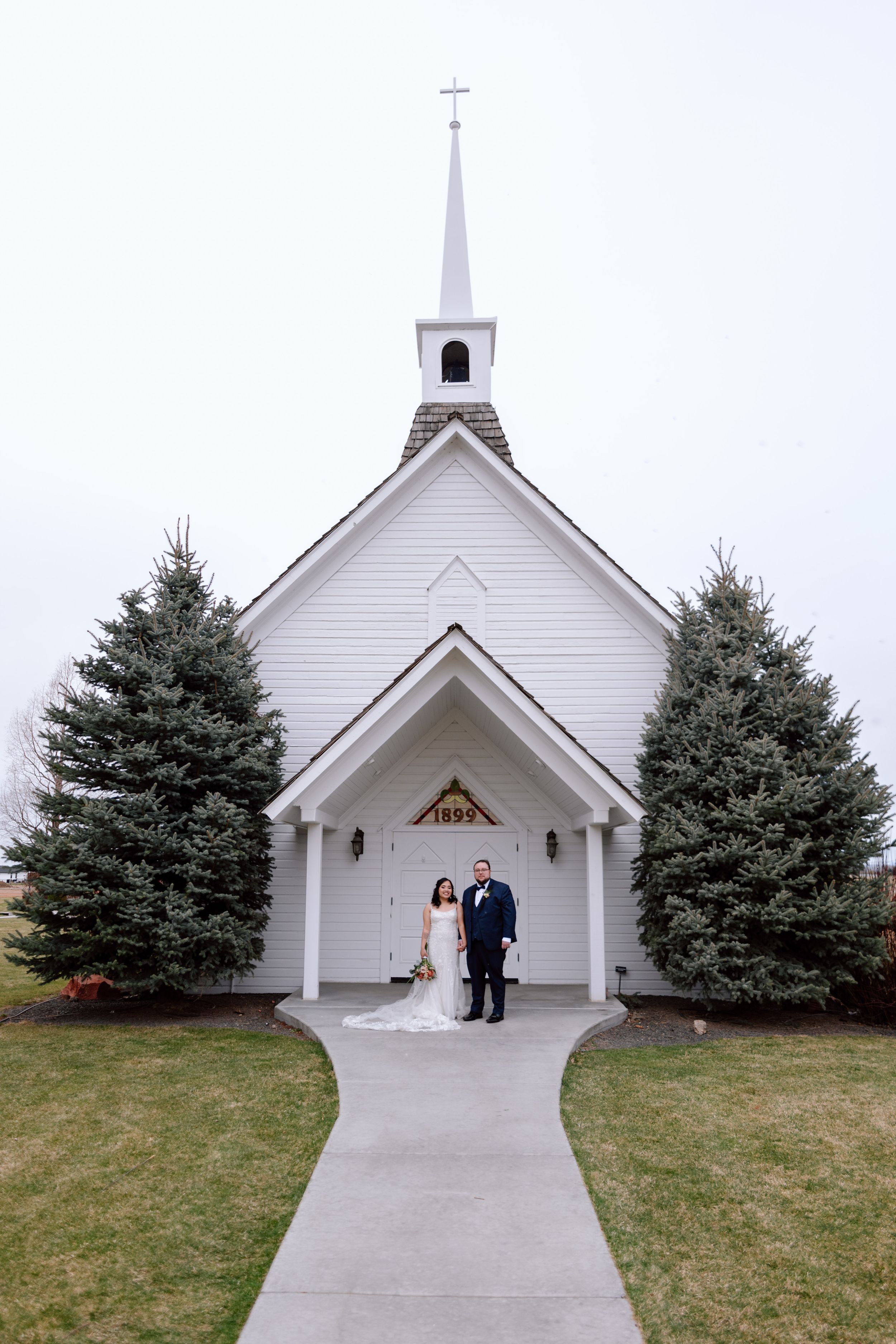 Still Water Hollow: The Nampa, Idaho Wedding Venue That Has it All ...