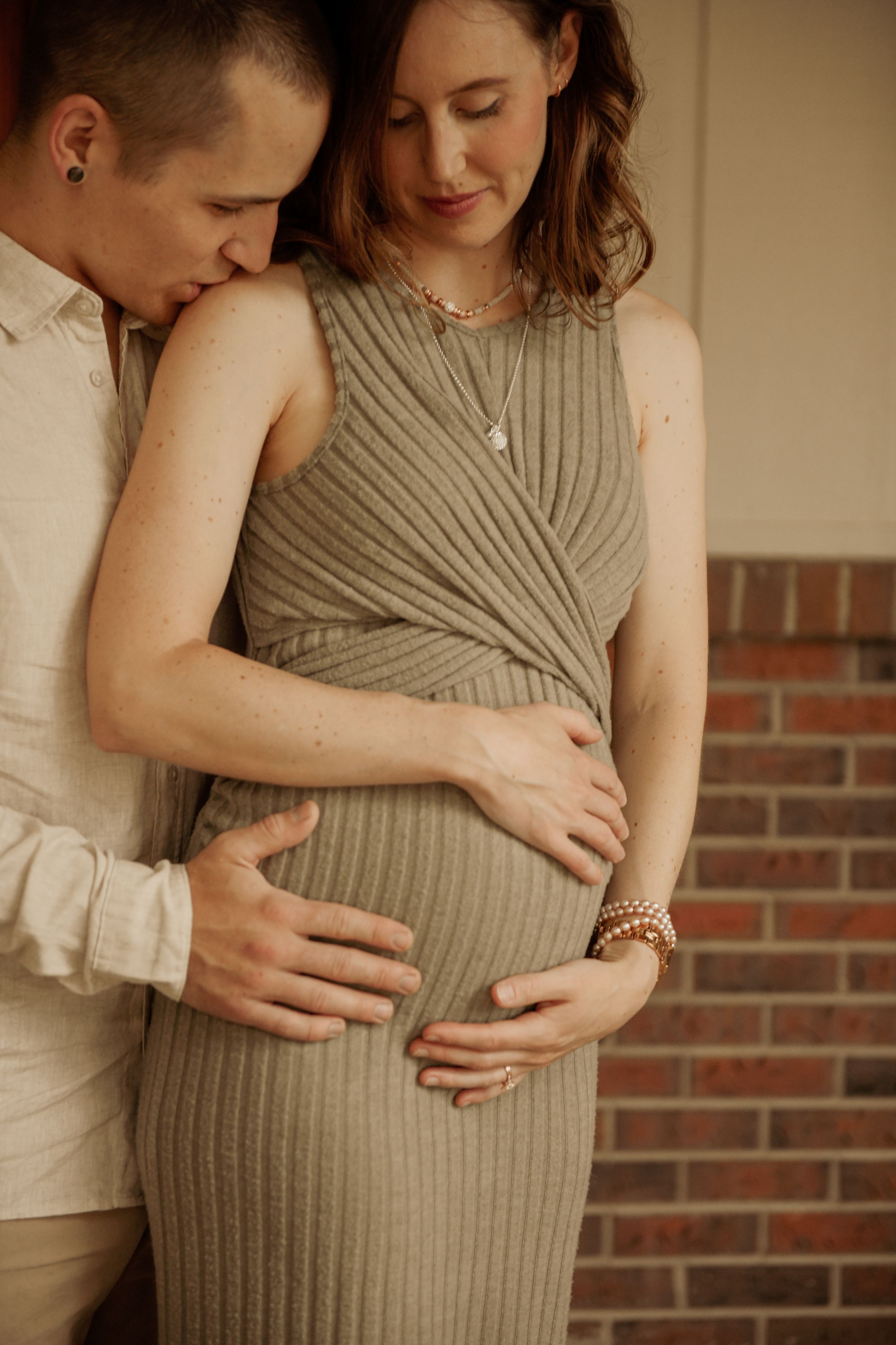 Best Maternity Photoshoot Outfit Ideas - Best Photographers in Colorado ...