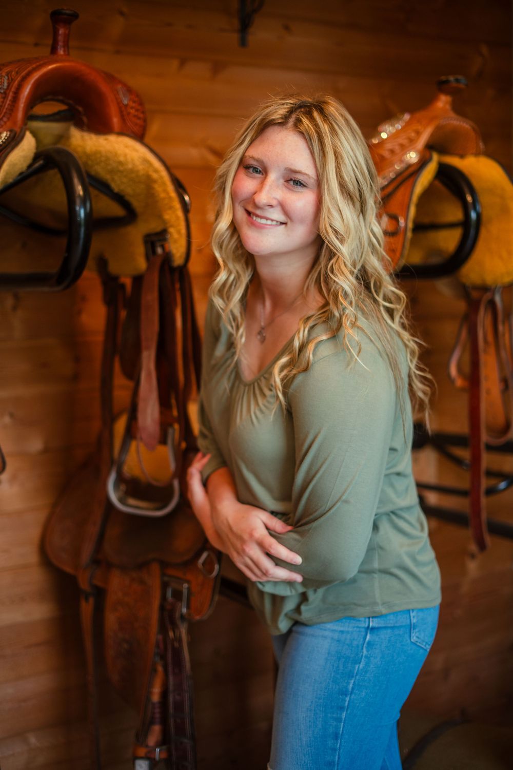 Izzy | Otter Creek Park Senior Session - Gracie Ann Photography