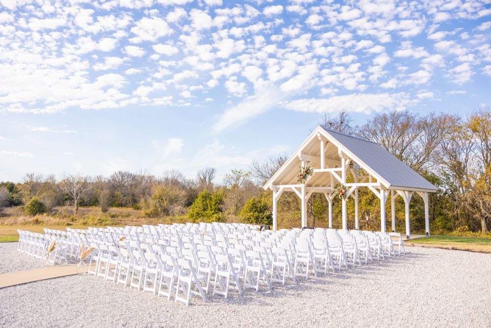 The Silver Spoon Barn - The Emerald Event Centers