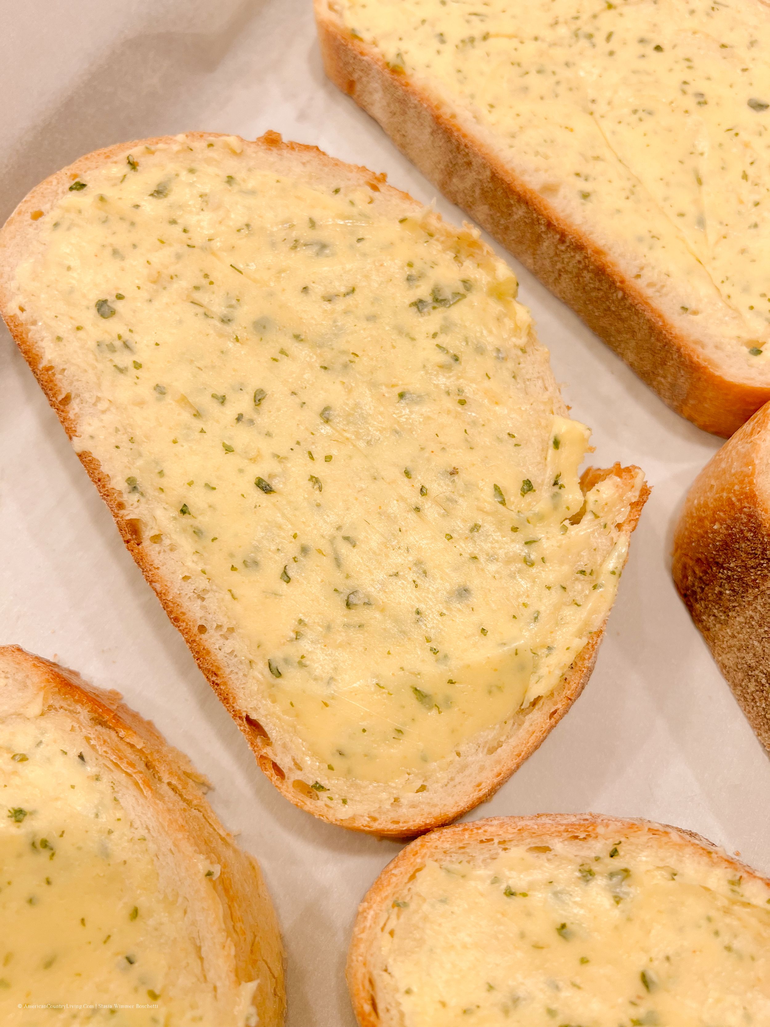 Garlic Bread Recipe - American Country Living | Recipes, Traditions ...