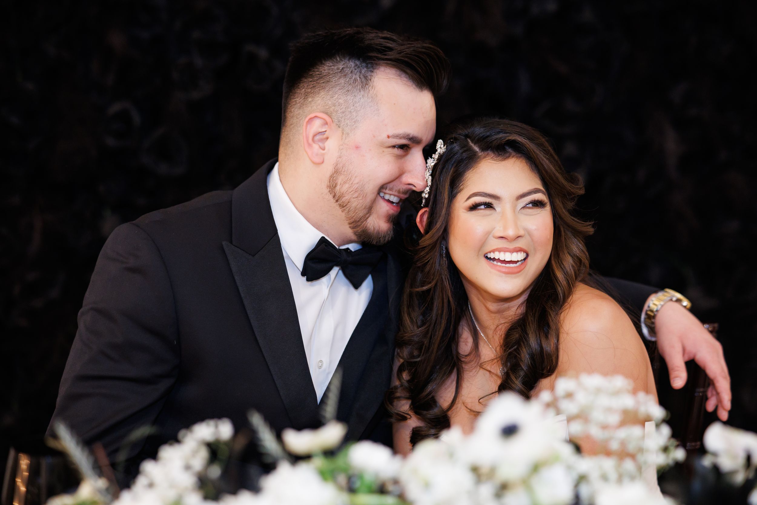 Wedding Photography Posing Tips: How to Feel Comfortable in Front of ...