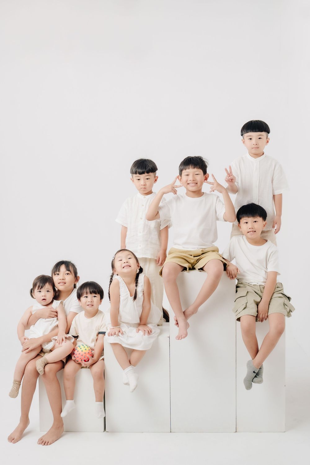 家庭寫真｜四代同堂棚內拍攝、近30人大家族 - Aspire Studio 渴望影像攝影工作室