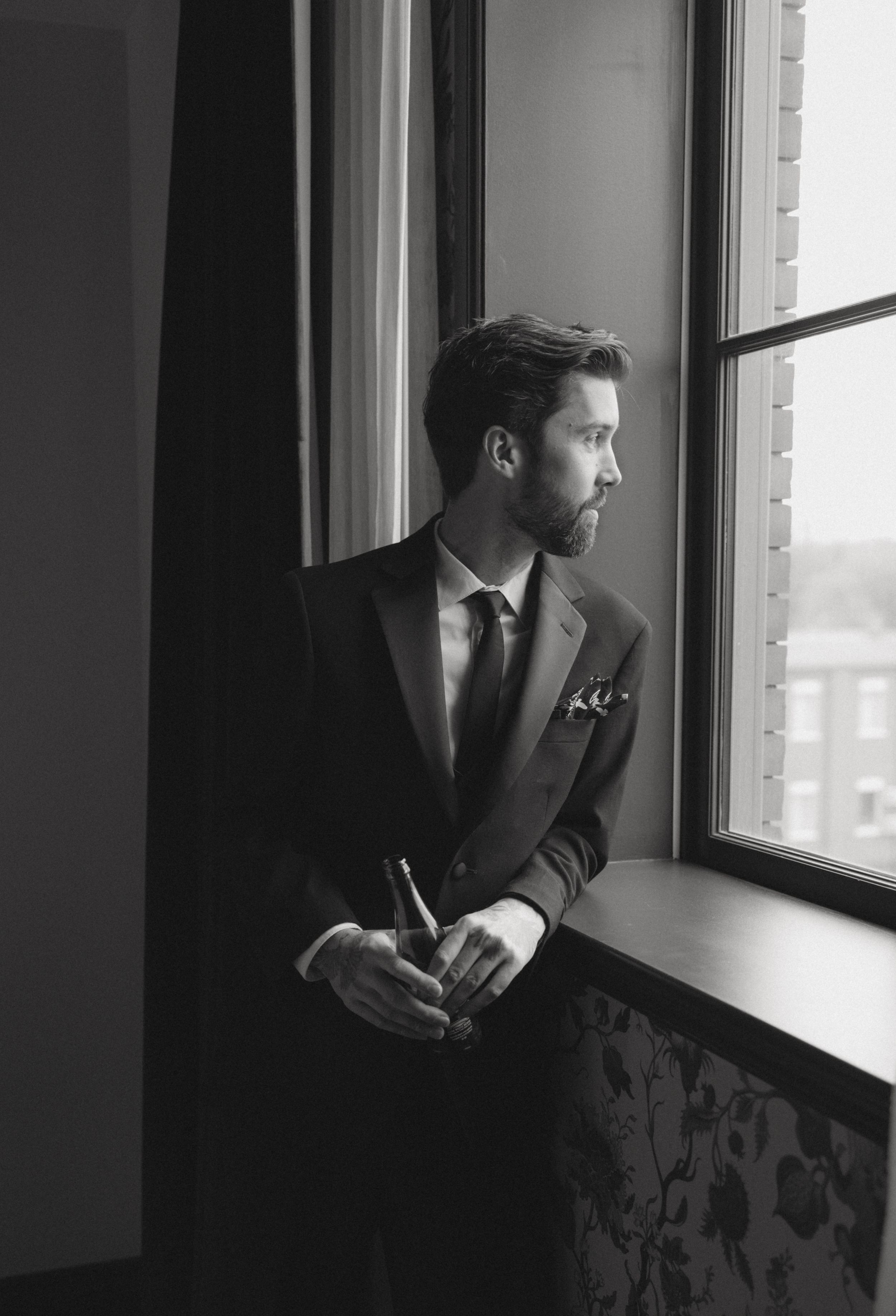 New Year’s Eve wedding at Broadview Hotel, Toronto | Joel + MacKenzie ...