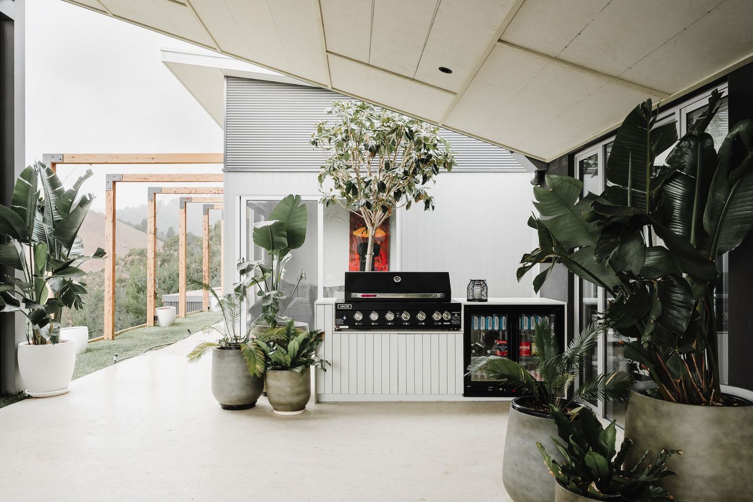 Lifestyle & Commercial - George Sotiropoulos