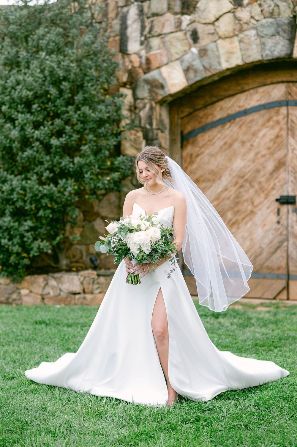 Stone Tower Winery Wedding | a photographer's guide