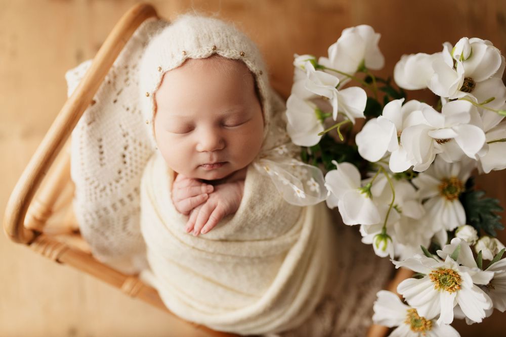 Studio vs. In-Home Lifestyle Newborn Photography: Choosing the Right ...