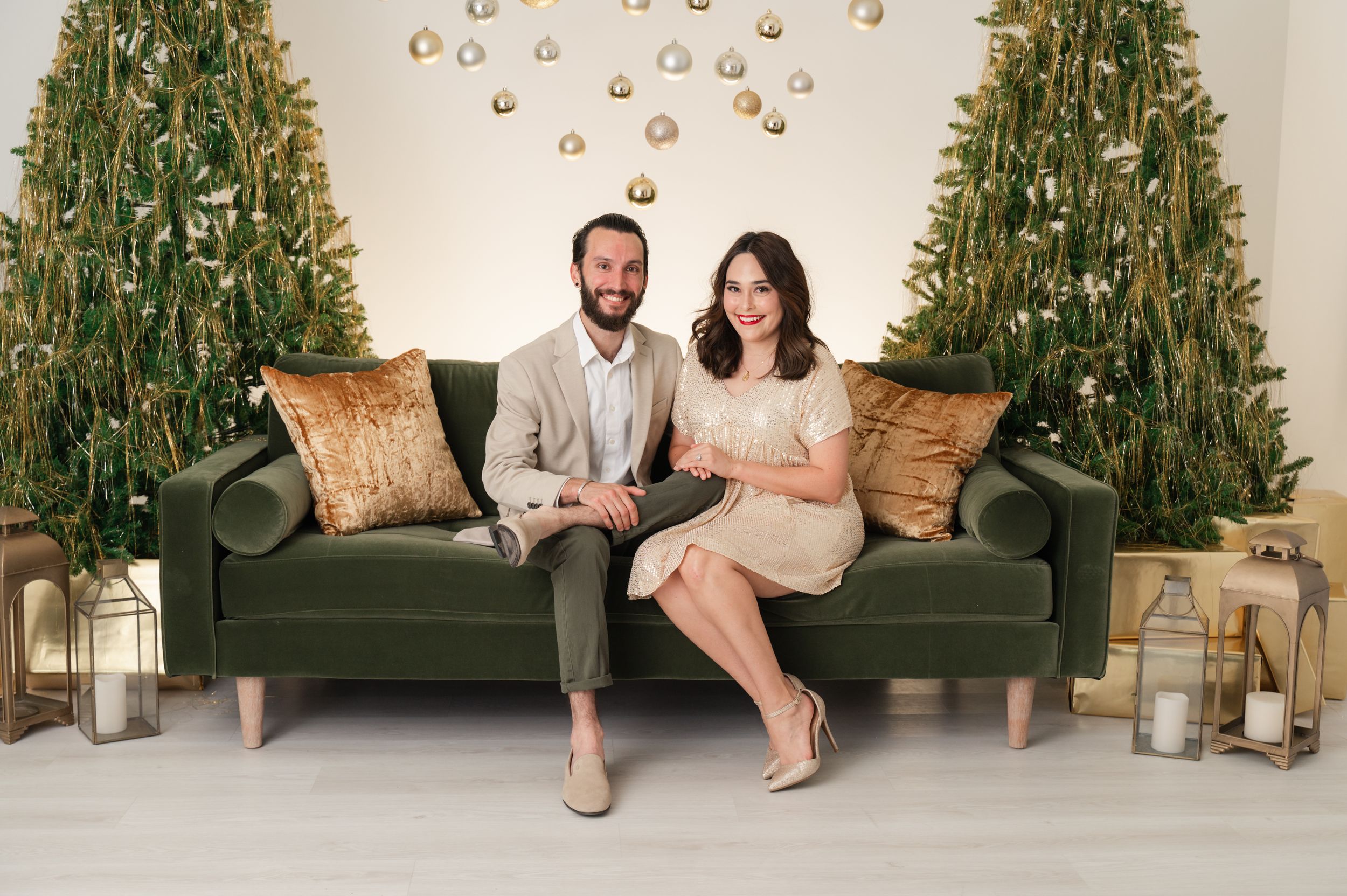 Christmas 2024 Mini Sessions - Laura Pulliam Photography