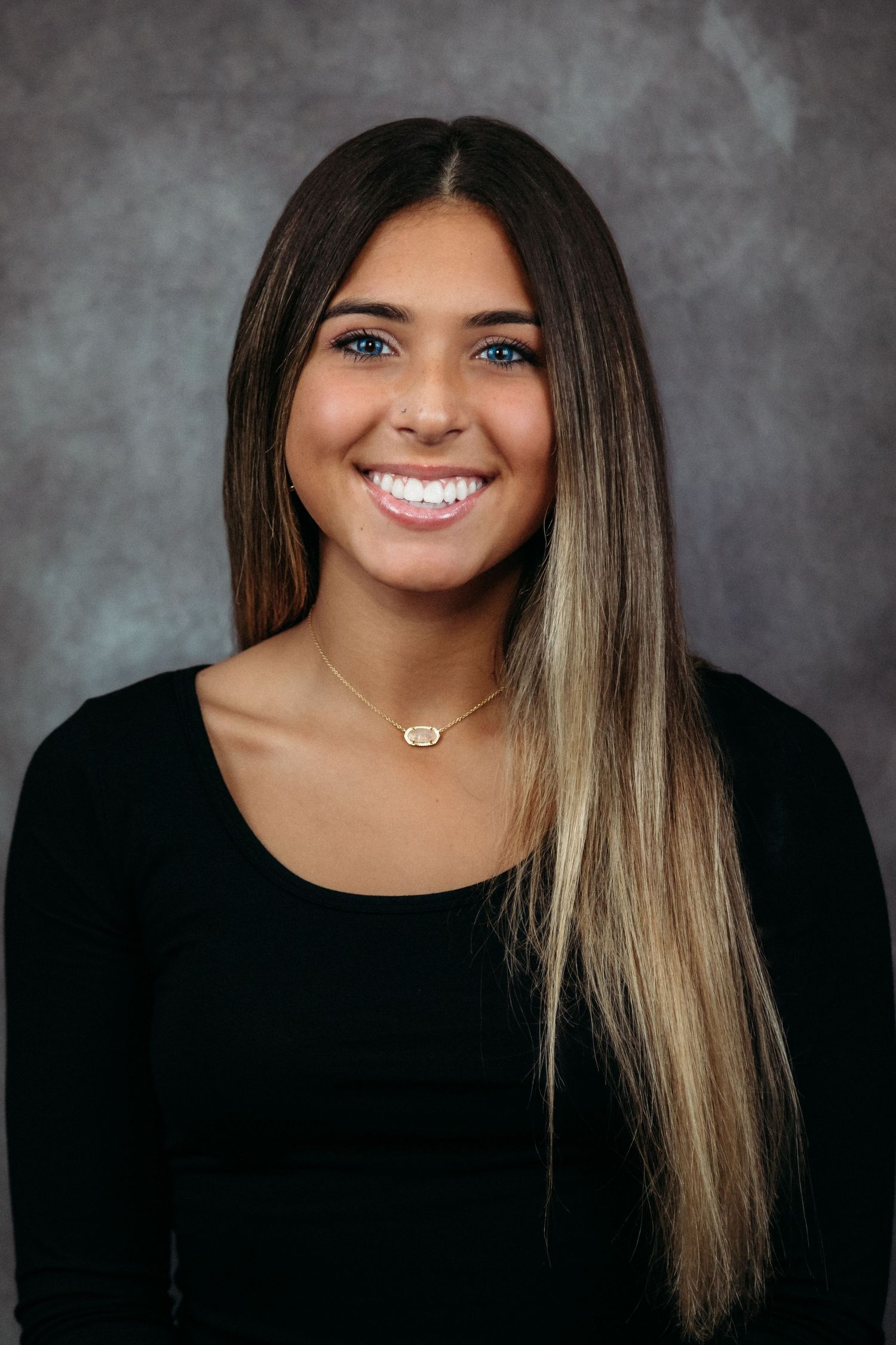 Yearbook Headshots - Jennifer Reed Photography