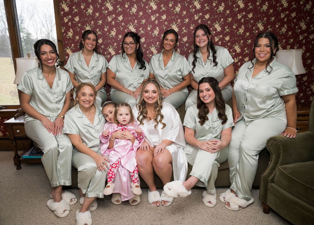 Faith & Riley's Winter Wedding at Fern Hill Barn, Spencer MA - Hemlock ...