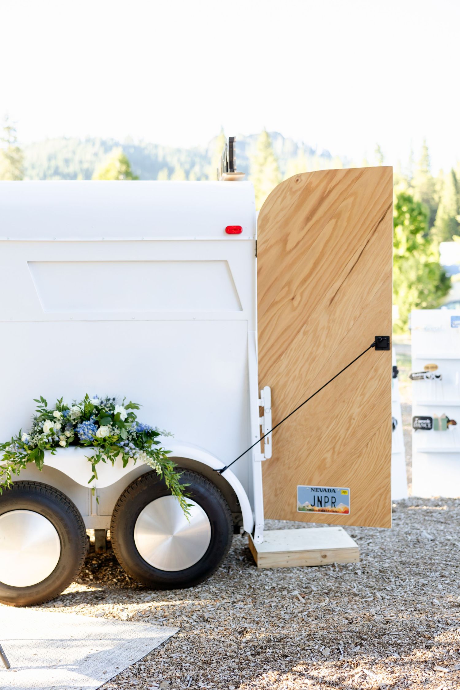 The Juniper Booth - Sarah Hults Photography