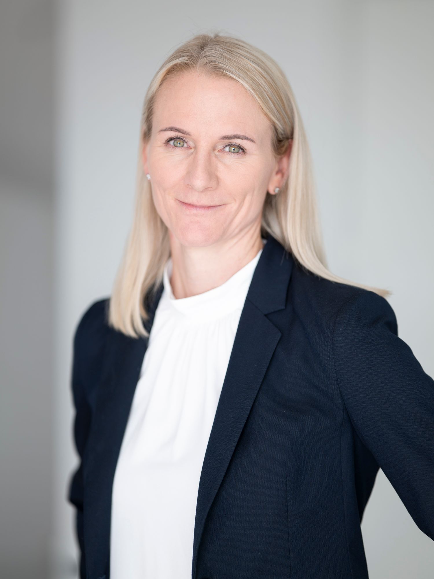 BEWERBUNGS & Portraitfotos - Kazoom Karin Zumann / Amcher Fotograf