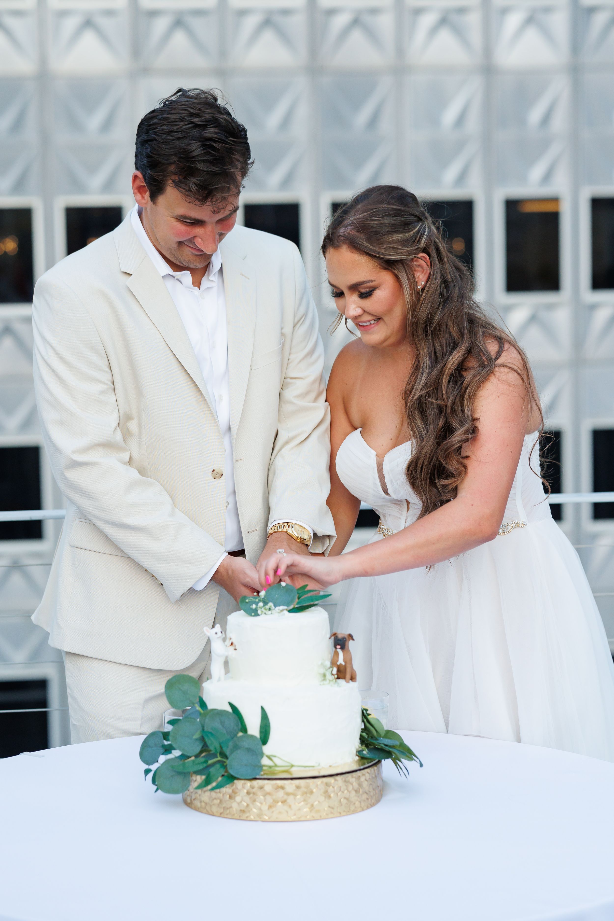 Chelsey & Casey’s Dallas Rooftop Wedding at 400 North Ervay - K ...
