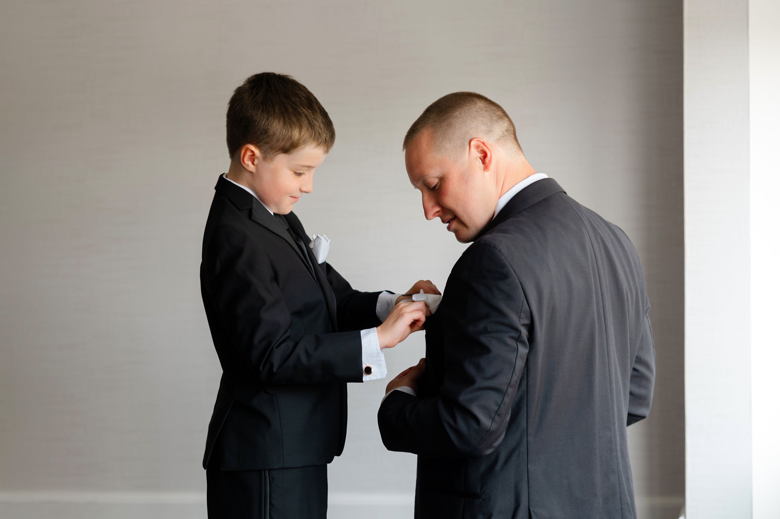 Casey & Jeff's Elegant Wedding in Canton, Ohio - Tom Forrest Photography