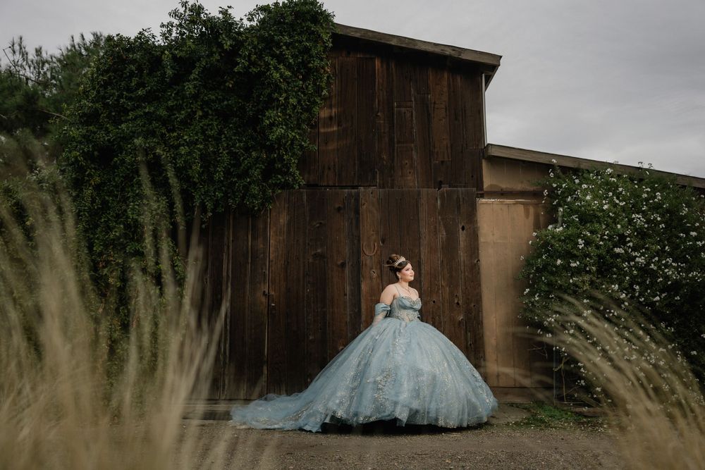 West12 Ranch Studio Quinceanera - Ashley - Lorenzo Tinoco Photography