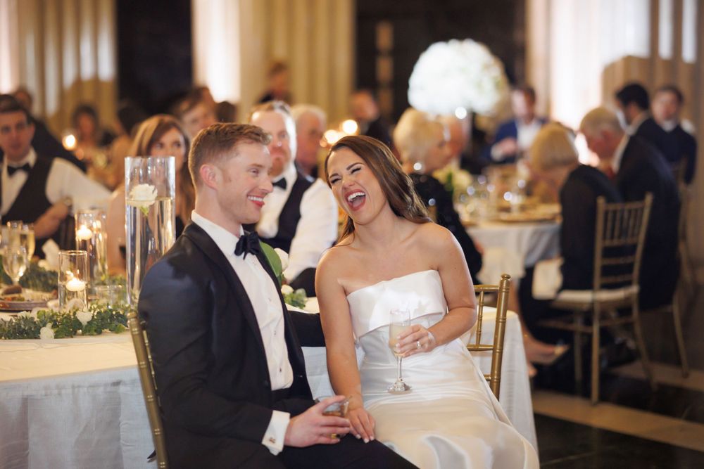 Wedding Photography Posing Tips: How to Feel Comfortable in Front of ...