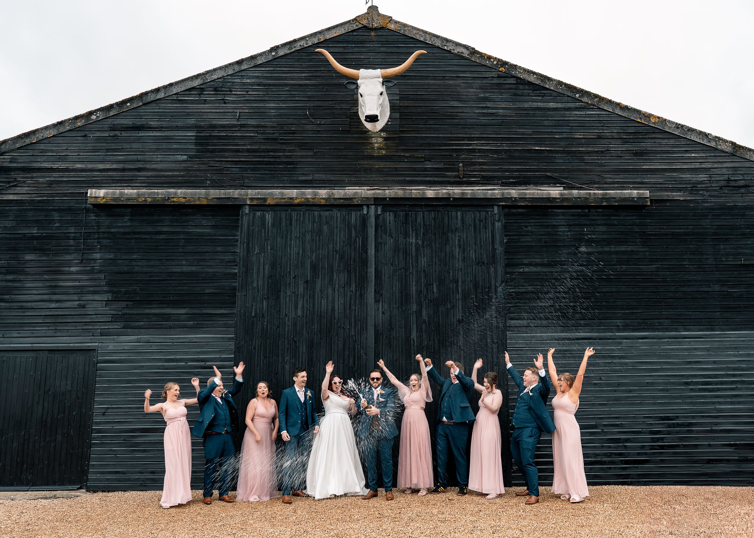 L & B - HUNTERS HALL WEDDING - Abi Vincent Photography
