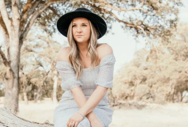 Kayla Charlis Photography