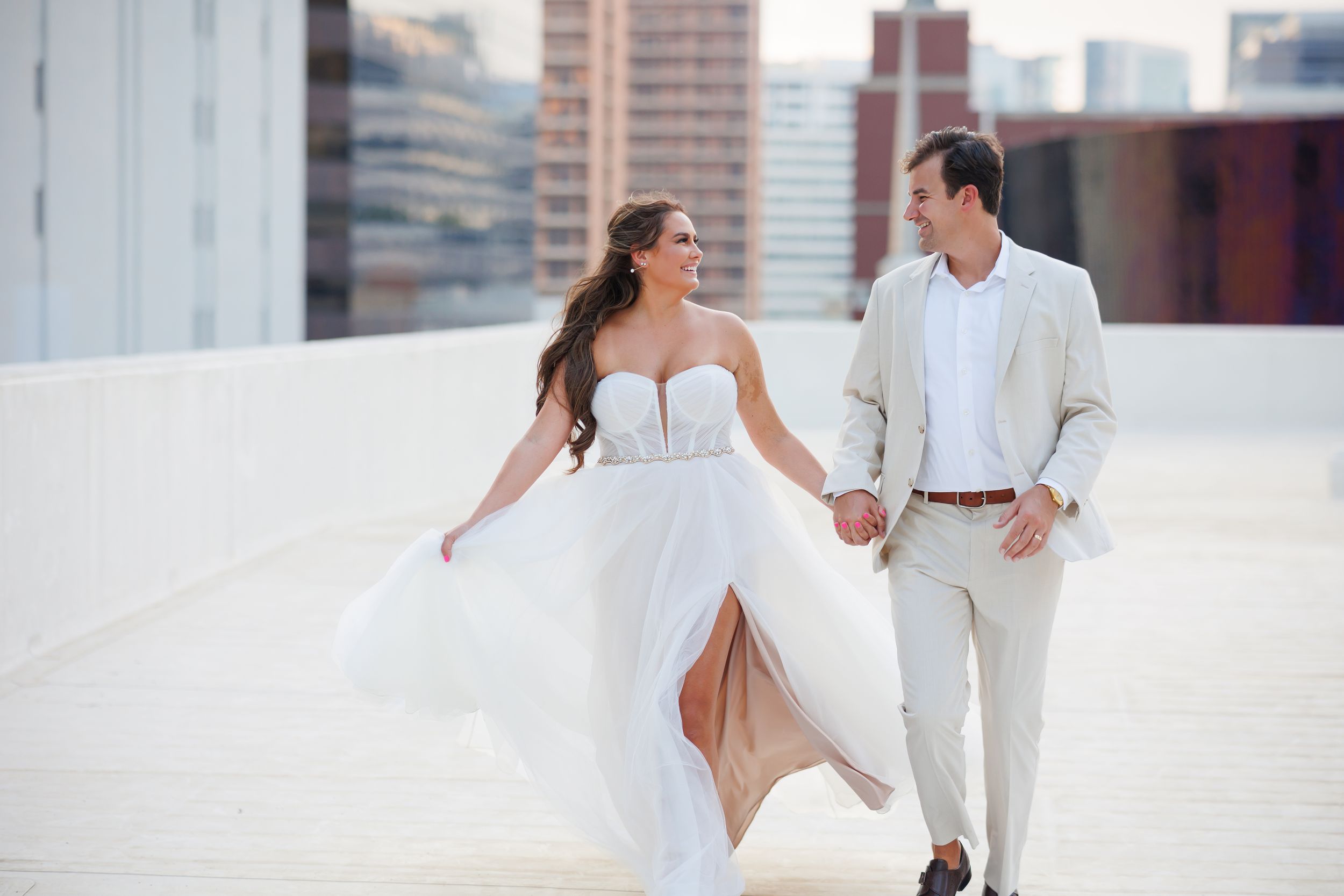 Chelsey & Casey’s Dallas Rooftop Wedding at 400 North Ervay - K ...