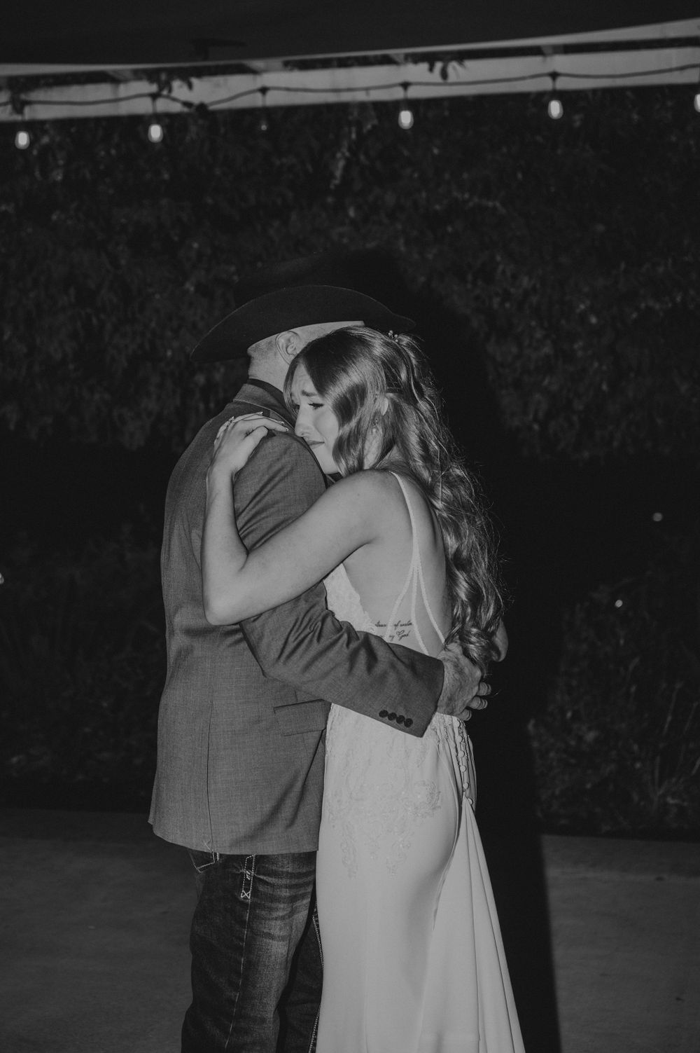 Rustic Fall Wedding at Shadow Lake Ranch in Prosser, WA - Sydney ...