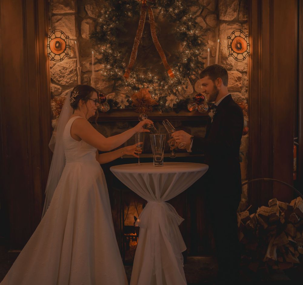 Wedding - Timeless, romantic & candid Wedding/Elopement Photographer