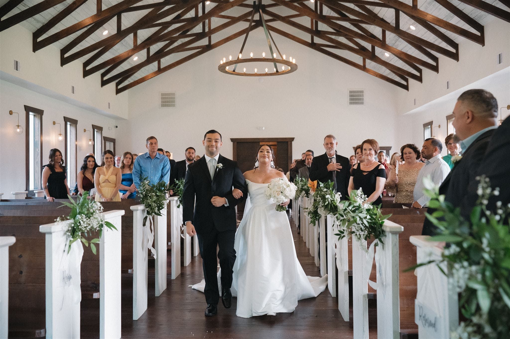 Magnolia Meadows Wedding: Kayla and Brady's Modern Romance