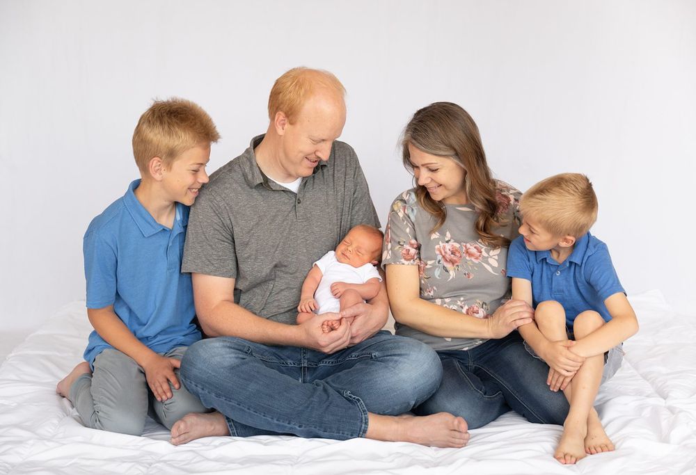 Newborn Baby Boy Studio Session - Jace (Part 1 with Family) - Kristi ...